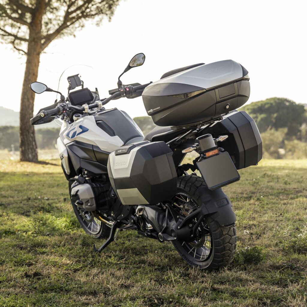 EXPANDABLE SIDE CASES SH38X